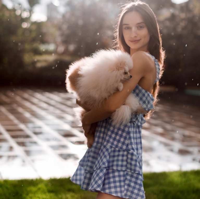 Who is Gloria Sol? Career, Family, Net Worth, Age, Height Bio 2024